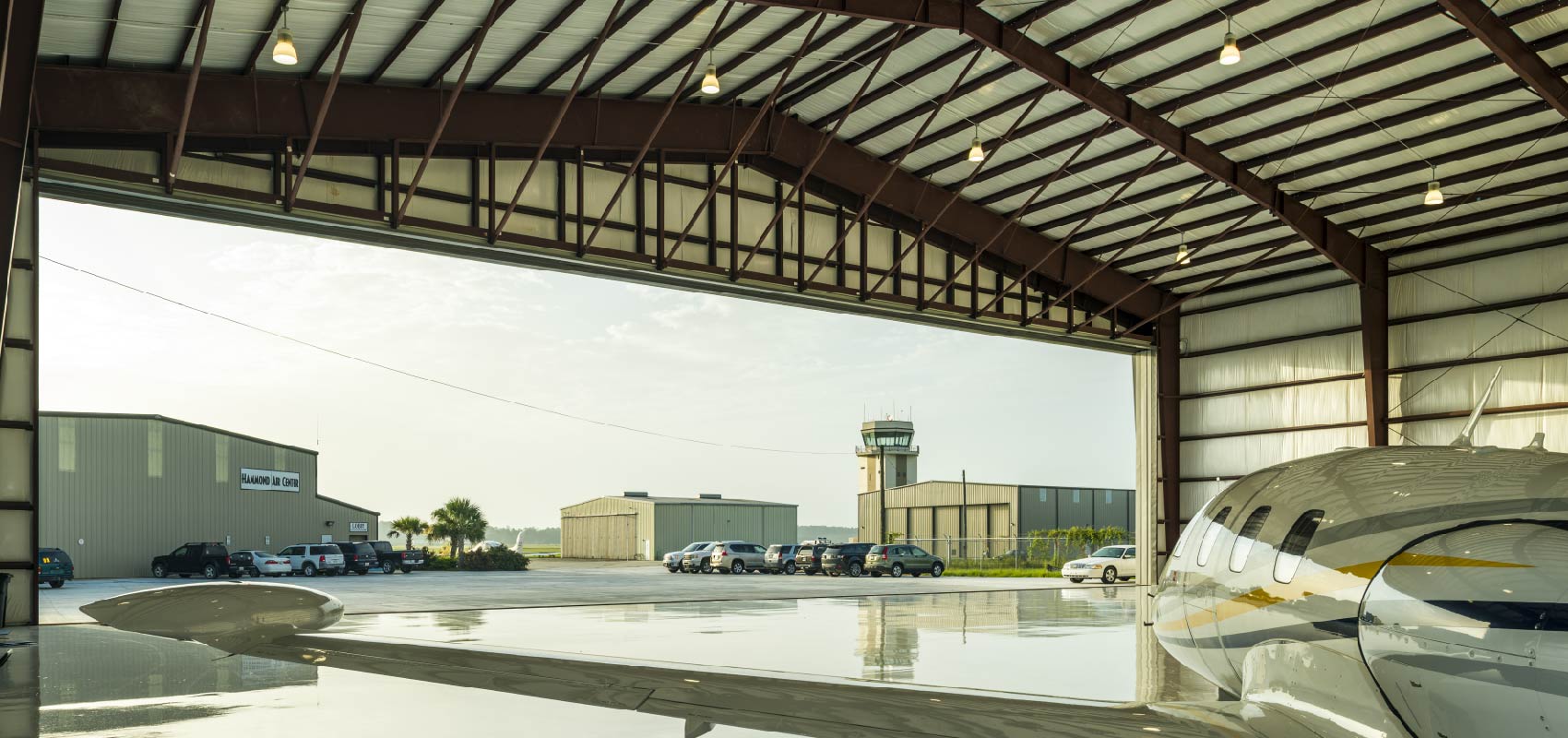Gray Aviation Hangar - Spartan Building Corporation